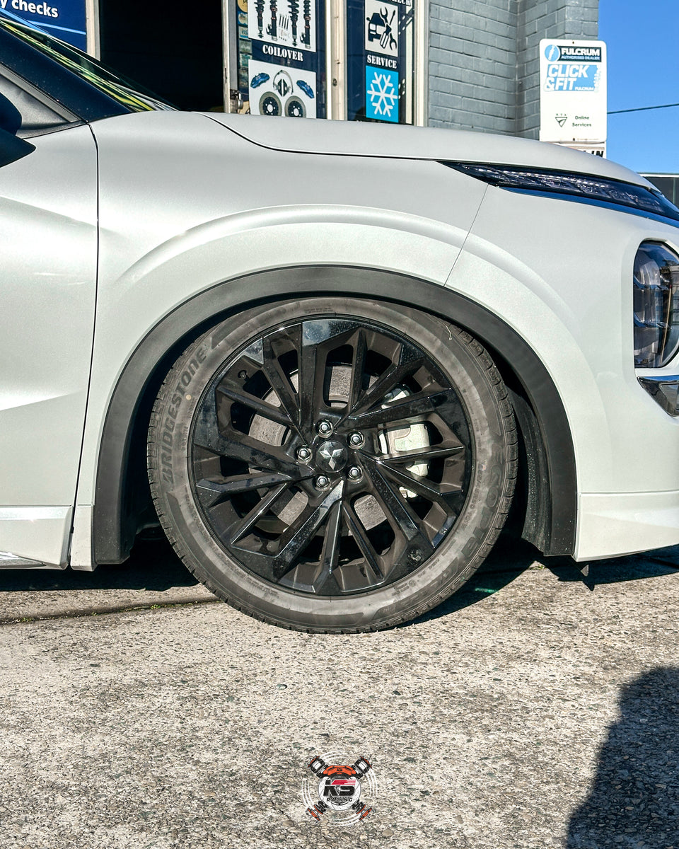 Mitsubishi Outlander ZM 21-UP Air Lift Performance 3P Air Suspension w ...